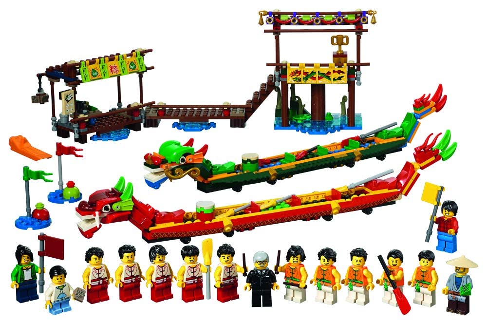 LEGO Dragon Boat Race - Stage Dragon Boat Race and Paddle for Victory!