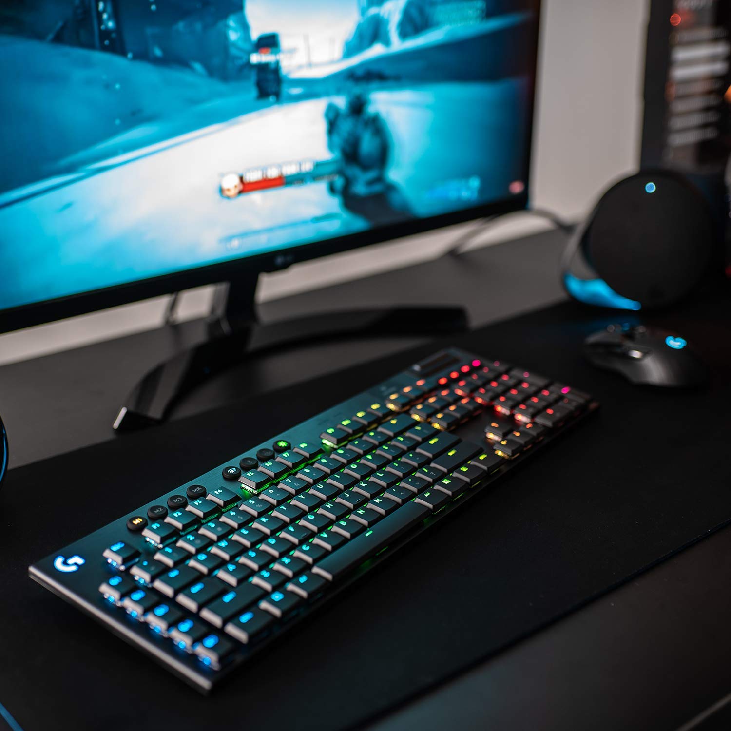 Logitech G915 Lightspeed RGB Mechanical Gaming Keyboard, Low Profile GL Tactile Key Switch, LIGHTSYNC RGB, Advanced Lightspeed Wireless and Bluetooth Support - Linear (Renewed)