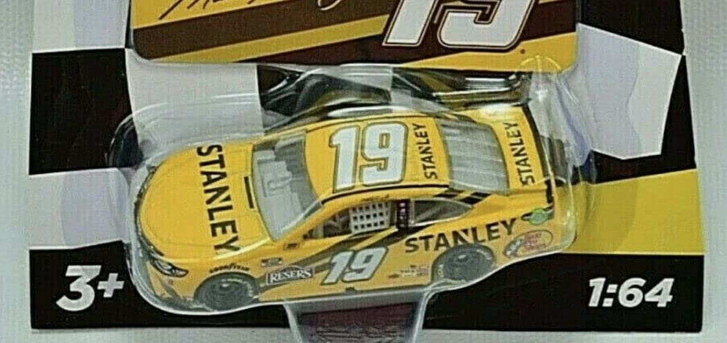 NASCAR Authentics 2021 Wave 8 Martin Truex Jr. #19