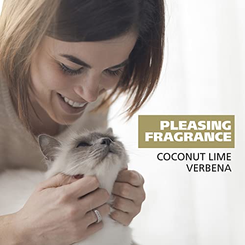 Wahl Cat Refresh Cleaning Wipes with Oatmeal Formula for Refreshing and Cleaning Dirty Cats - 50 Count - 820017-500