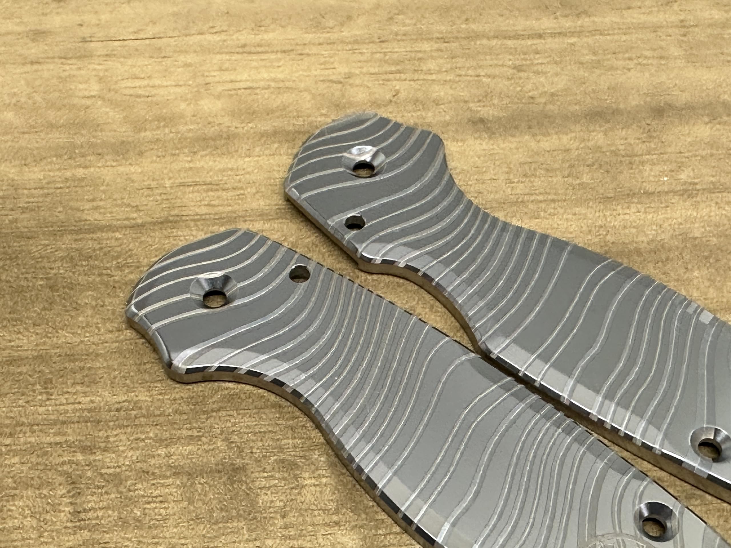 Black Mandalorian Titanium Scales for Spyderco Para 3