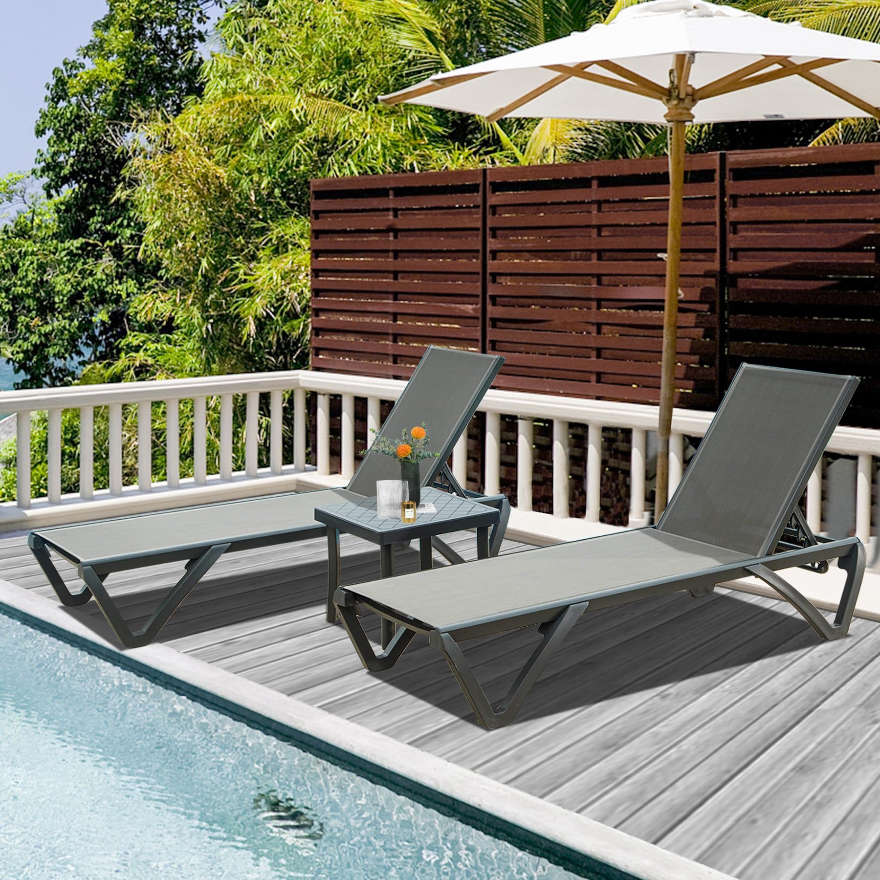 Domi Patio Chaise Lounge Chair Set of 3,Outdoor Aluminum Polypropylene Sunbathing Chair with 5 Adjustable Position,Side Table for Beach,Yard,Balcony,Poolside(2 Grey Chairs W/Table)