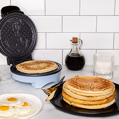 Uncanny Brands Peanuts Waffle Maker - Make Snoopy Waffles -Kitchen Appliance