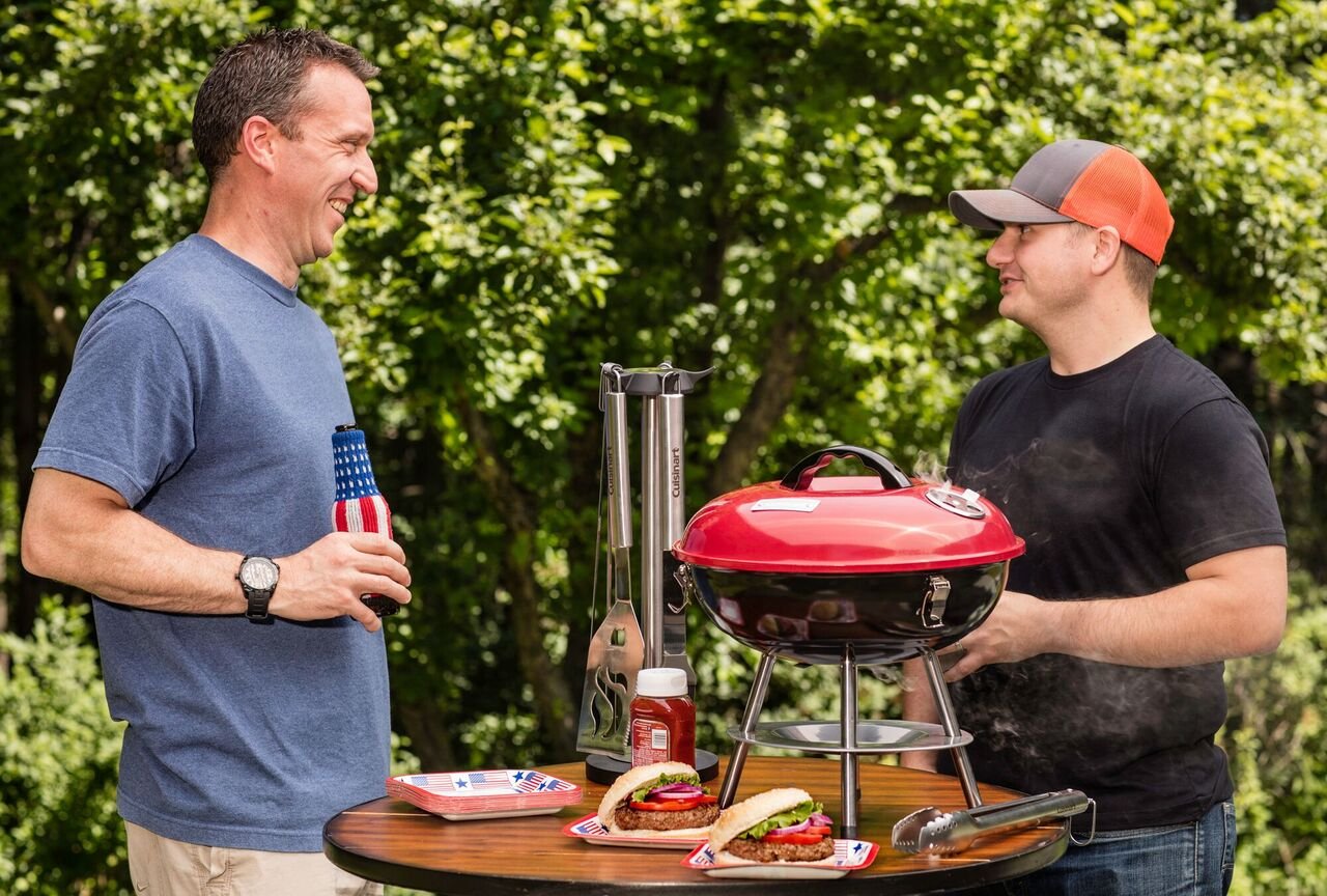 Cuisinart CCG190RB Inch BBQ, 14" x 14" x 15", Portable Charcoal Grill, 14" (Red) & Masterbuilt MB20091621 Lump Charcoal 16 Pound, Black