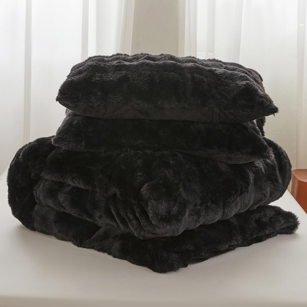 chovy Kids Girls Rabbit Plush Black Bread Grid Comforter Cover Duvet Cover Full - 3PC Faux Fur Bed Set Soft Warm Velvet Flannel Fluffy Fuzzy Bedding(Comforter x 1 Pillowcases x 2)