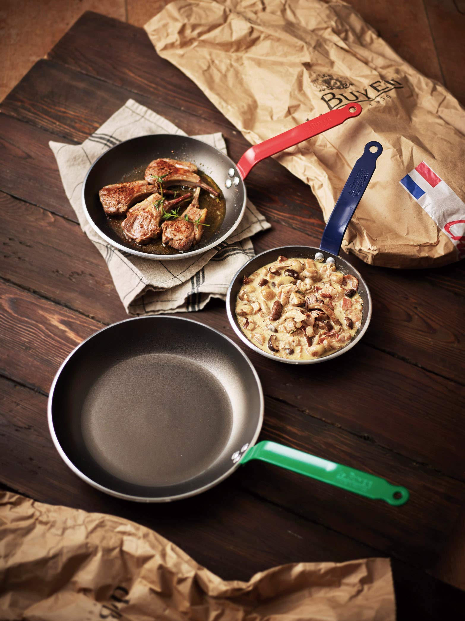 de Buyer CHOC Nonstick Fry Pan - 9.5” - Blue Handle for Fish - 5-Layer PTFE Coating - Warp & Scratch Resistant - Made in France