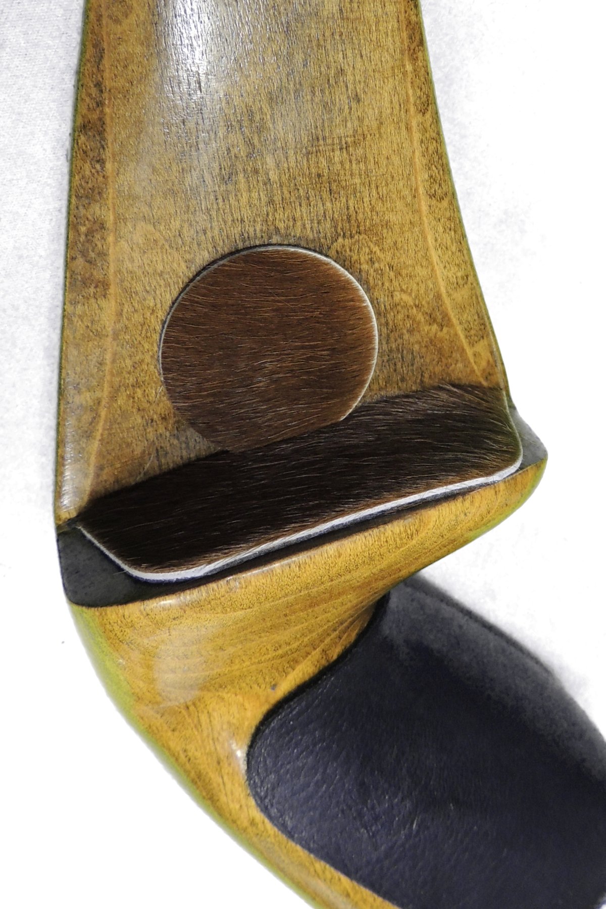 Archery 2 PC Oval Shape Calf Hair ADHESIVE Traditional Arrow Rest & Plate- Recurve - Longbow (RIGHT HAND)