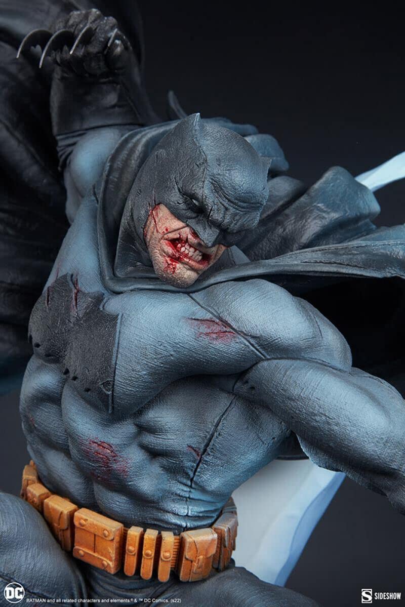 Sideshow Collectibles Batman The Dark Knight Returns Premium Format Figure Statue