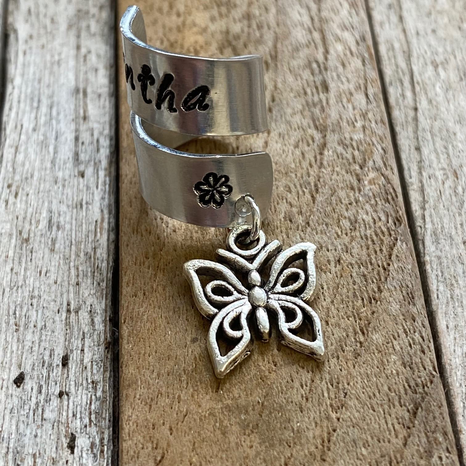 Carrie Clover Stethoscope Name Tag, Stethoscope ID Tag with charm, Stethoscope Charm, Stethoscope Name Tag, Nurse Appreciation Gift, Nurse Graduation Gift, Pinning Ceremony Health Professional gift
