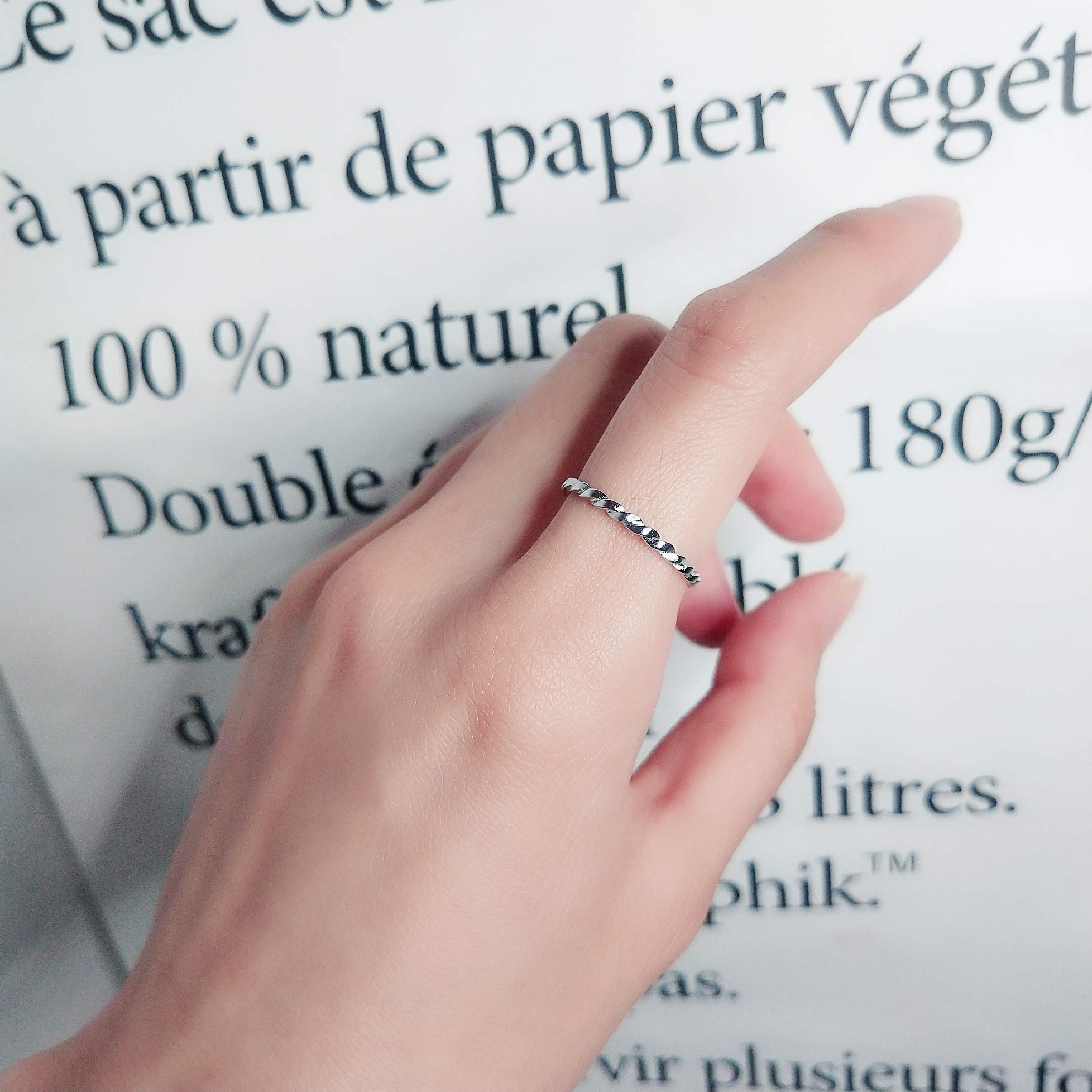AVECON Silver Ring for Women, 925 Sterling Silver Engagement Wedding Promise Band Ring Simple Design Best Gift for Her Size 8