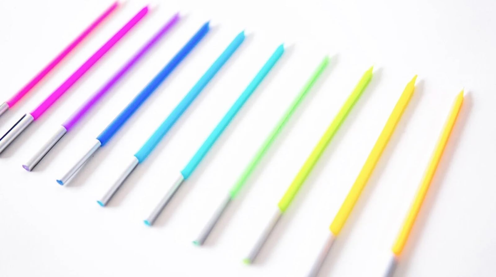 Cwise-100 Count Rainbow Birthday Candles -Long Thin Cake Candles - Giant Pack Colorful Pencil Candles Birthday Candle - Birthday, Celebration, Wedding. Cake Decorations (100 PCS)