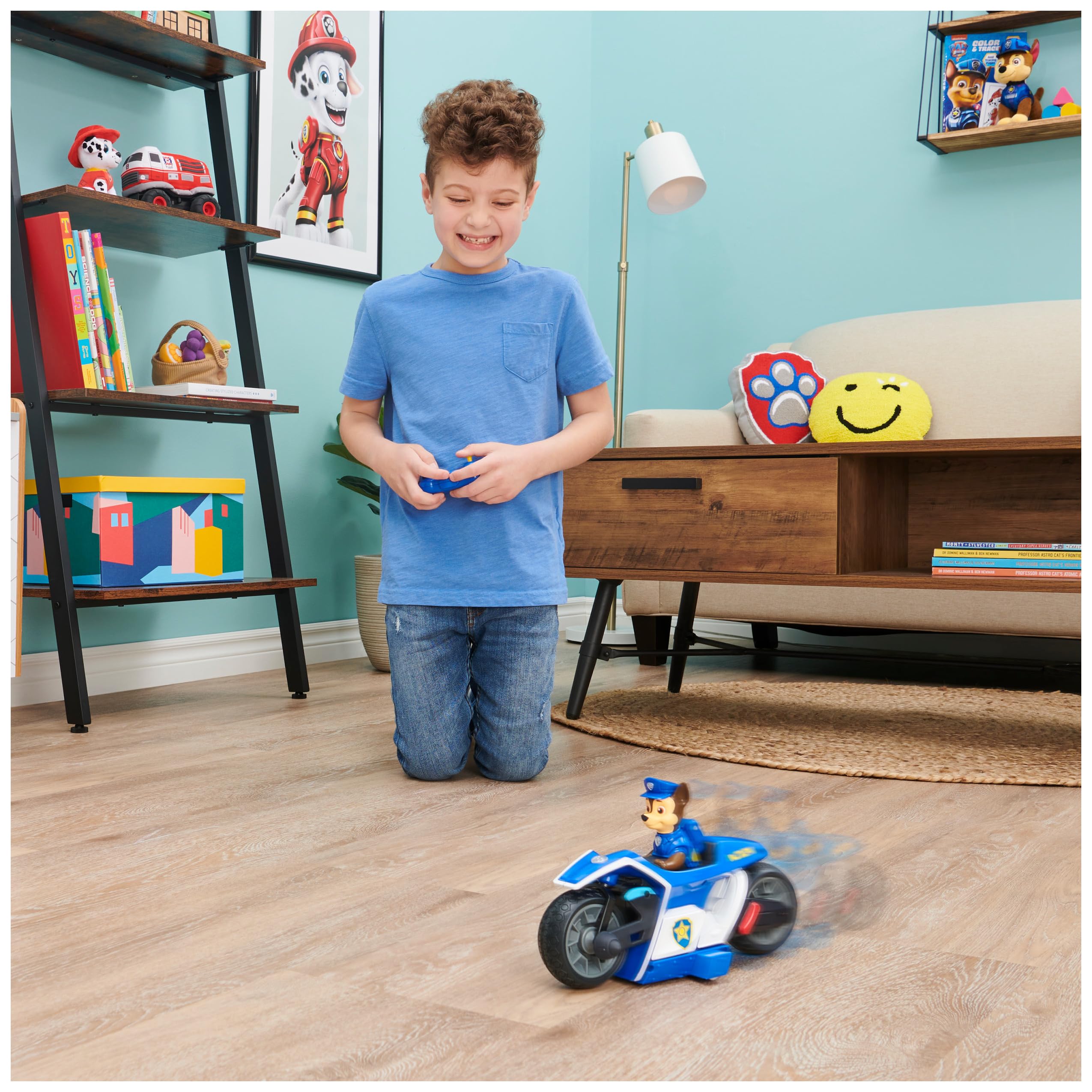 Paw Patrol Spin Master 6061806 Chase RC Movie Motorcycle Toy