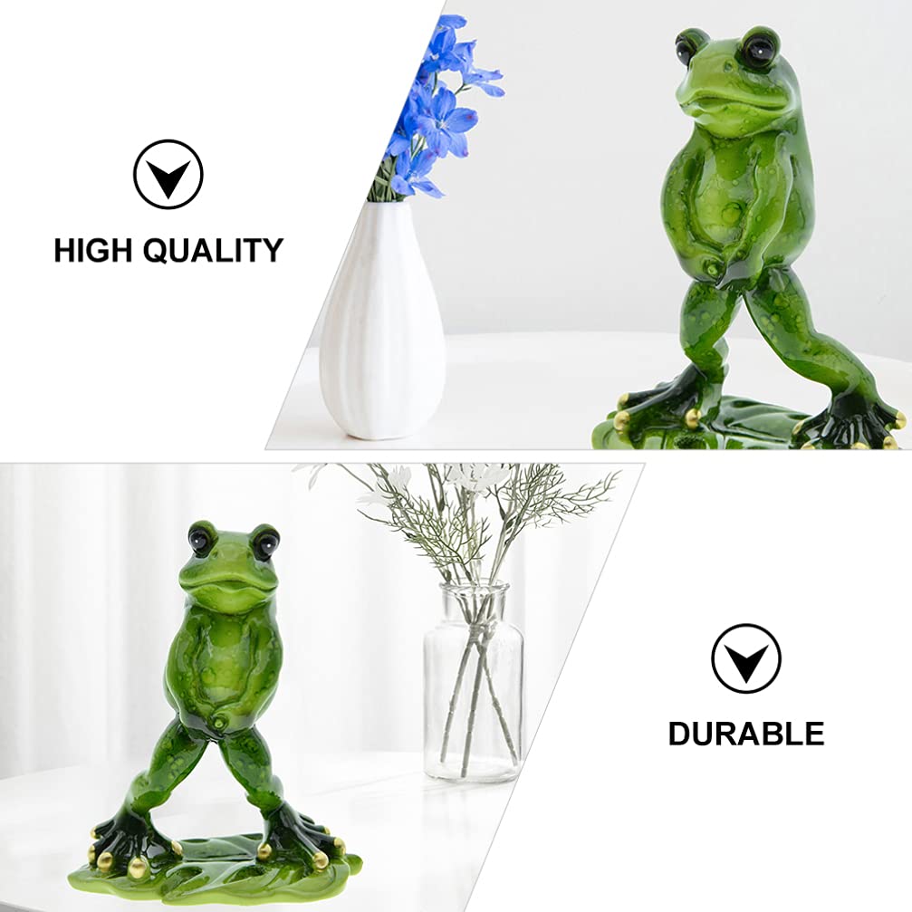 Peeing Frog Statue Resin Figurine Frog Figurine Decor Decorative 3D Creative Statues Animal Statue for Home Desk Garden Decor Ornament