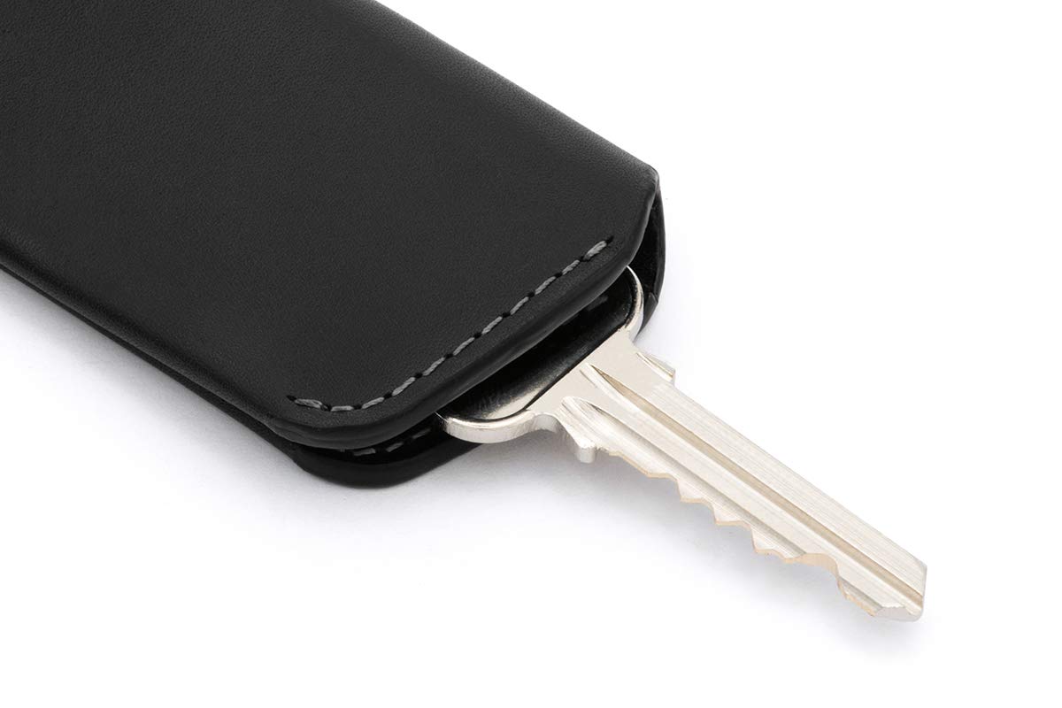 Bellroy Key Cover, Second Edition (Slim Leather Key Organizer, Minimalist Bifold Design with Magnetic Closure, Holds 2-4 Keys) - Black