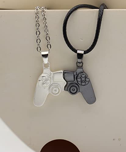 FUTIMELY Magnetic Game Controller Necklace for Couples,Matching Game Necklace forHim and Her Lovers BFF Necklace Best Friend Necklace,Friendship Necklace (Black+Silver)
