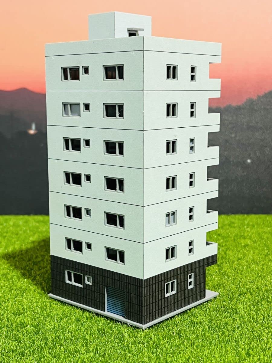 BENME N Scale Train Railway Scene with Architectural Model Building - 1:160