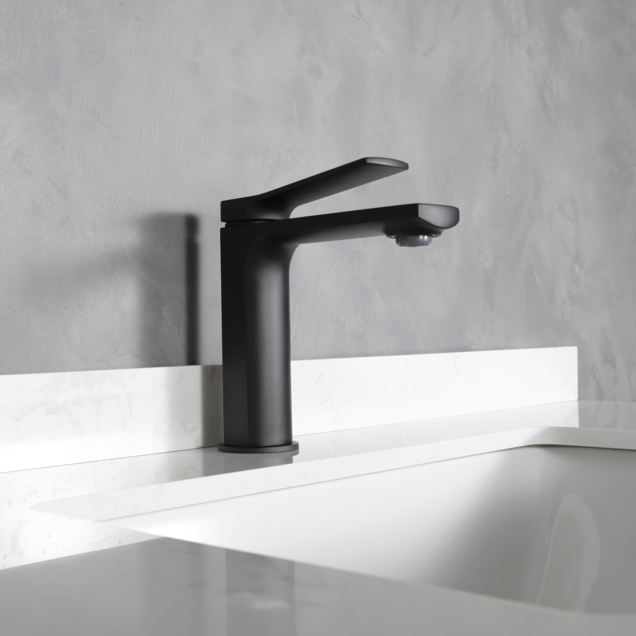 Galim Bathroom Faucets, Single Hole Sink Faucets for Bath & Kitchen, Heavy-Duty Single Handle Water Faucet, Brass Cartridge, Modern Top Mounted Design, Suitable for Hot and Cold Water, Matte Black