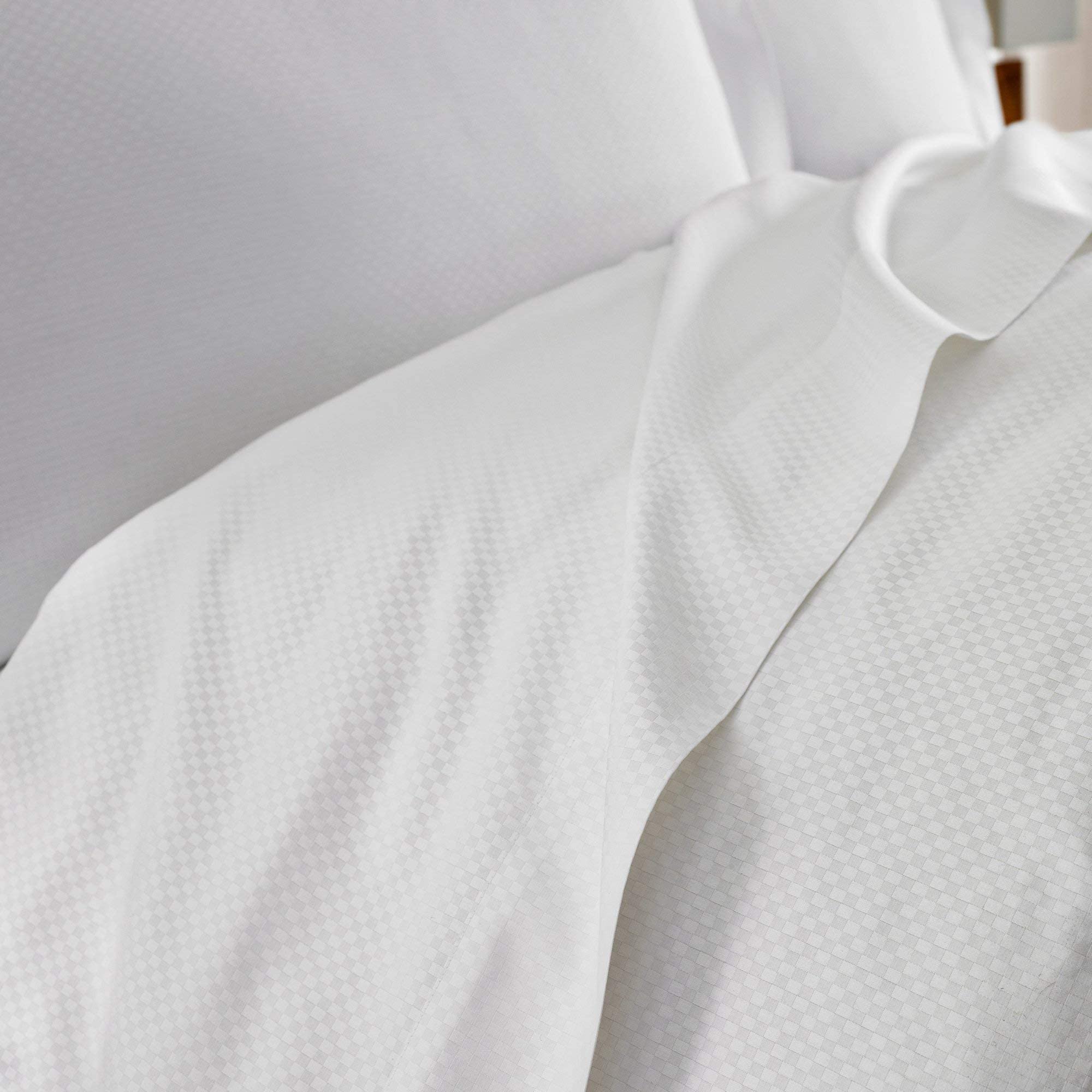 H by Frette Checkered Sateen Junior Suite Bed Bundle (California King) - Luxury All-White Bedding Bundle/Includes Pillowcases, Top Sheet, Fitted Sheet, and Duvet Cover