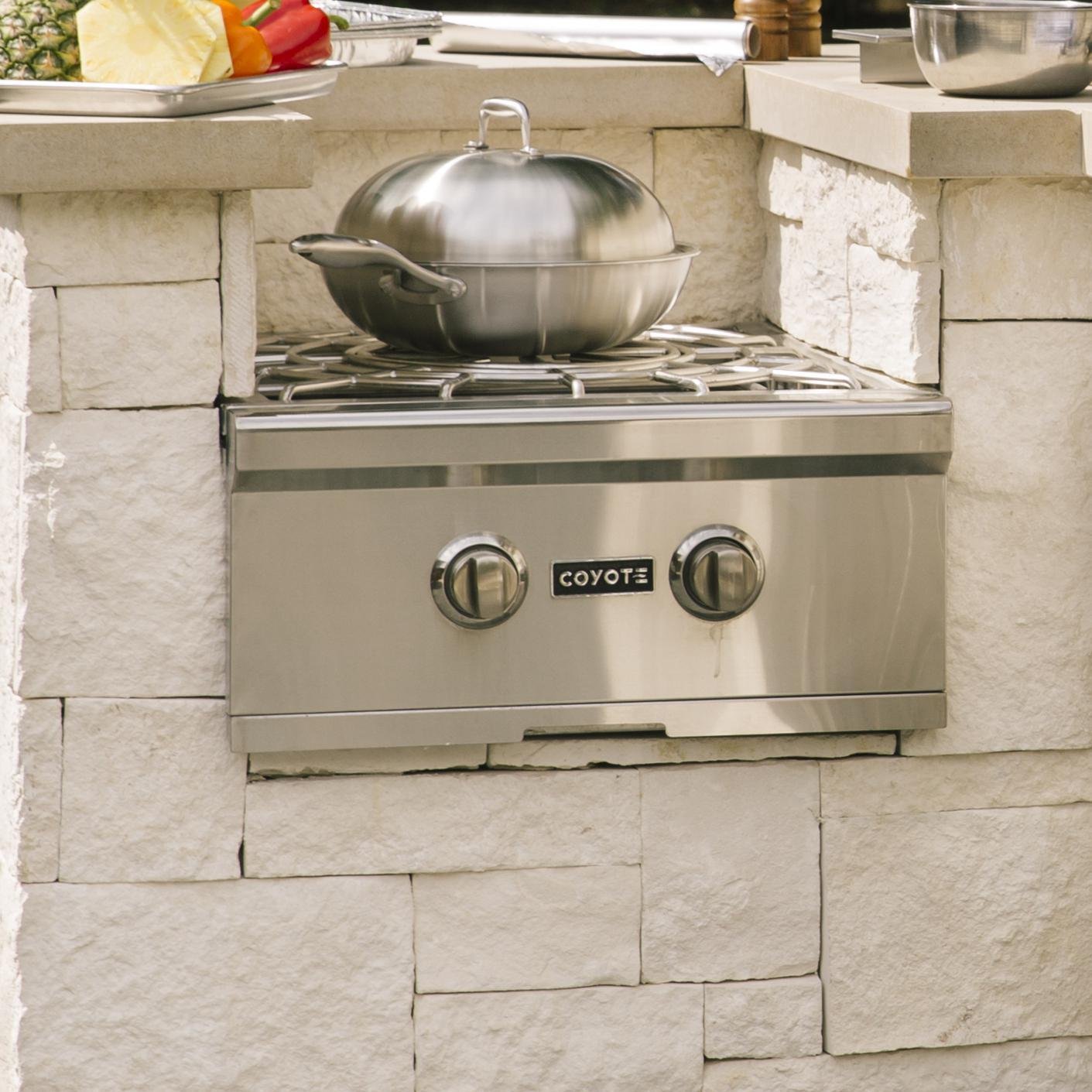 Coyote 24 Inch Built-in Power Burner, Natural Gas- C1PBNG