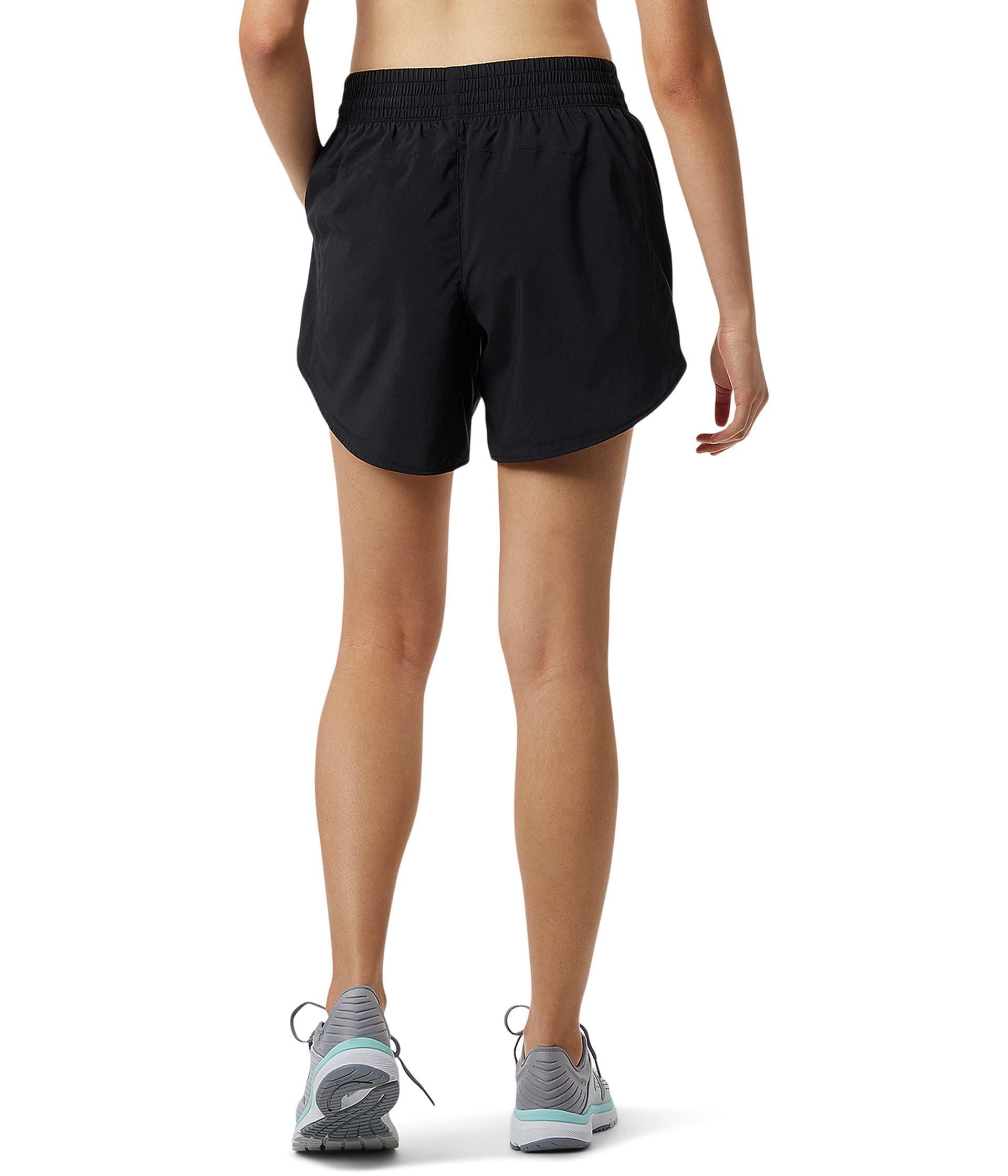 New Balance Women's Accelerate 5 Inch 2021 Core Shorts, Black, Medium