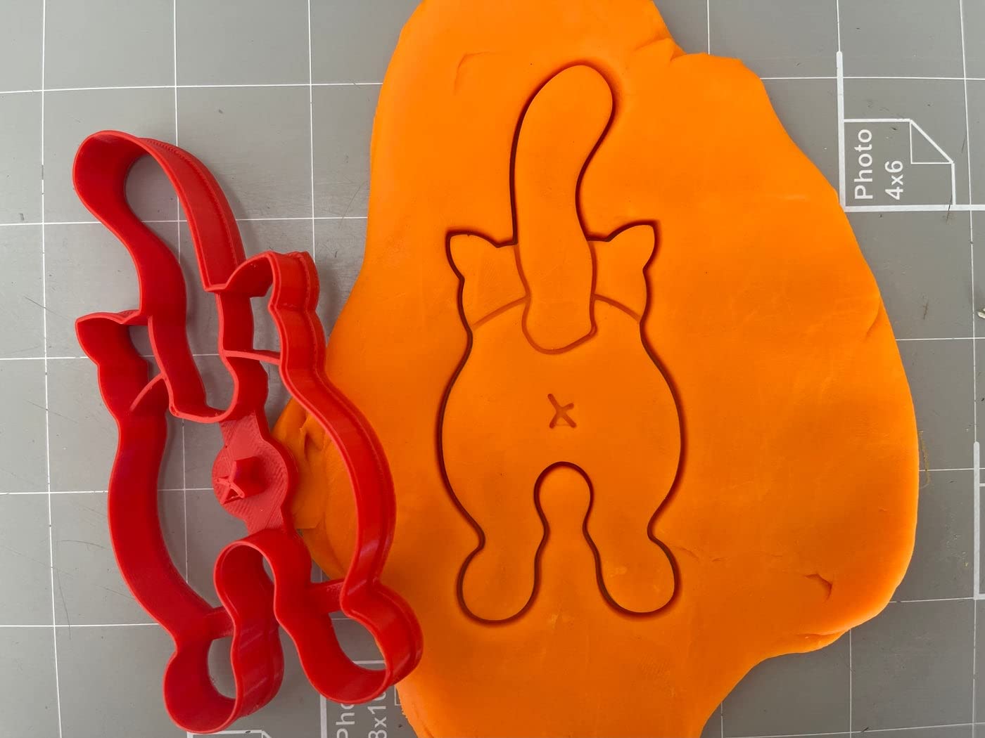 Cat Butt Cookie Cutter (3.0 Inch)