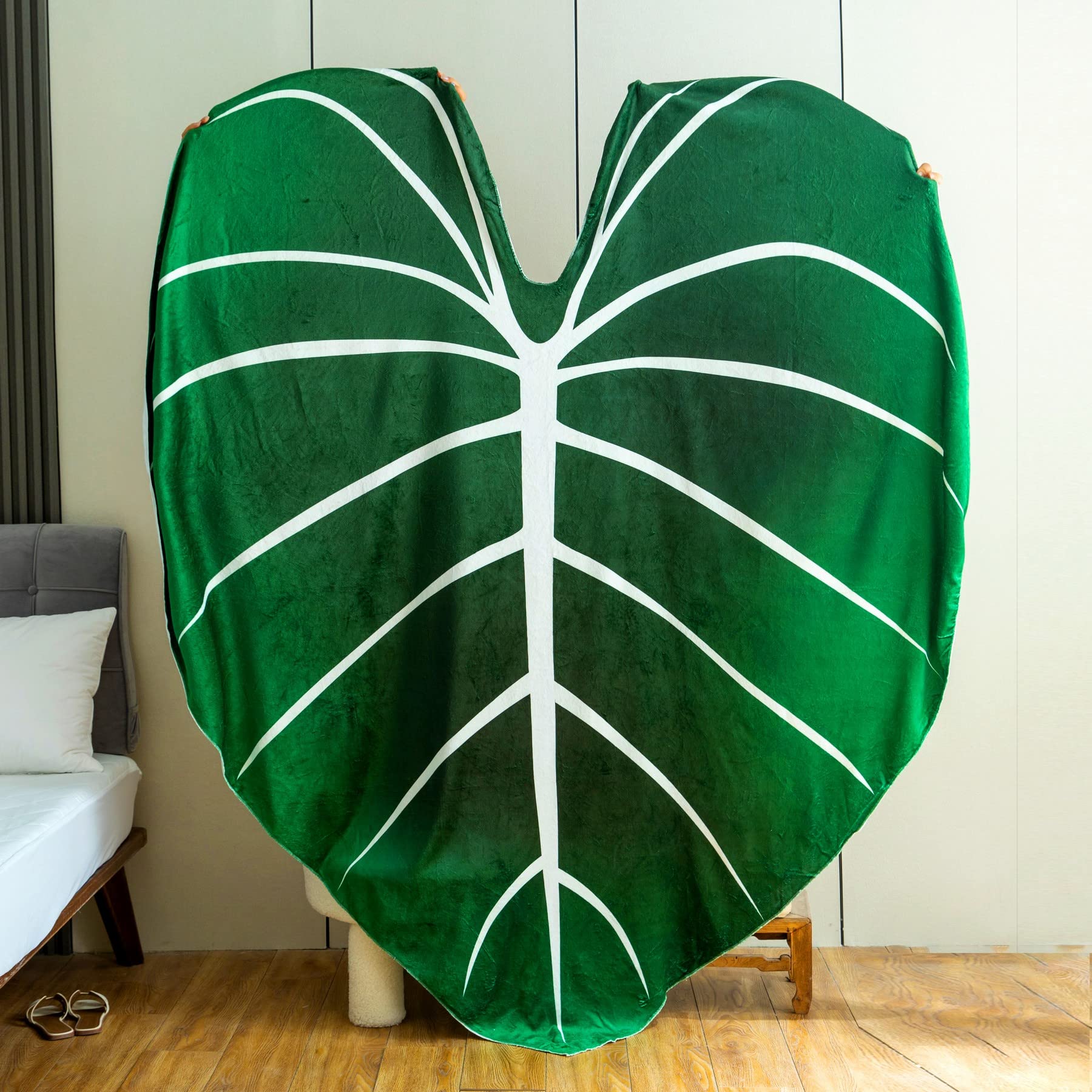 Leaf Blanket Green Plant Kids Throw Blankets Soft Plush Flannel Throw Decorative Leaves Design for Children Bed Couch and Sofa