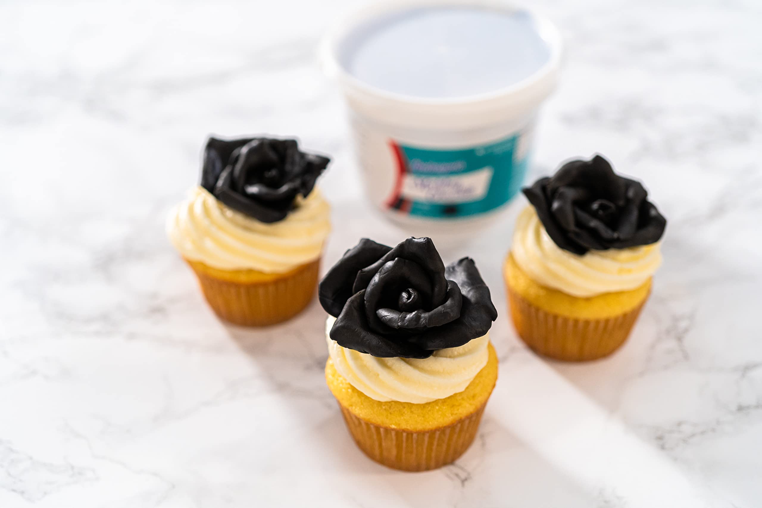 Bakerpan Black Modeling Chocolate - 1 Pound - Sculpt Cakes, Model Figurines, and Create Cake Toppers (Made in USA)