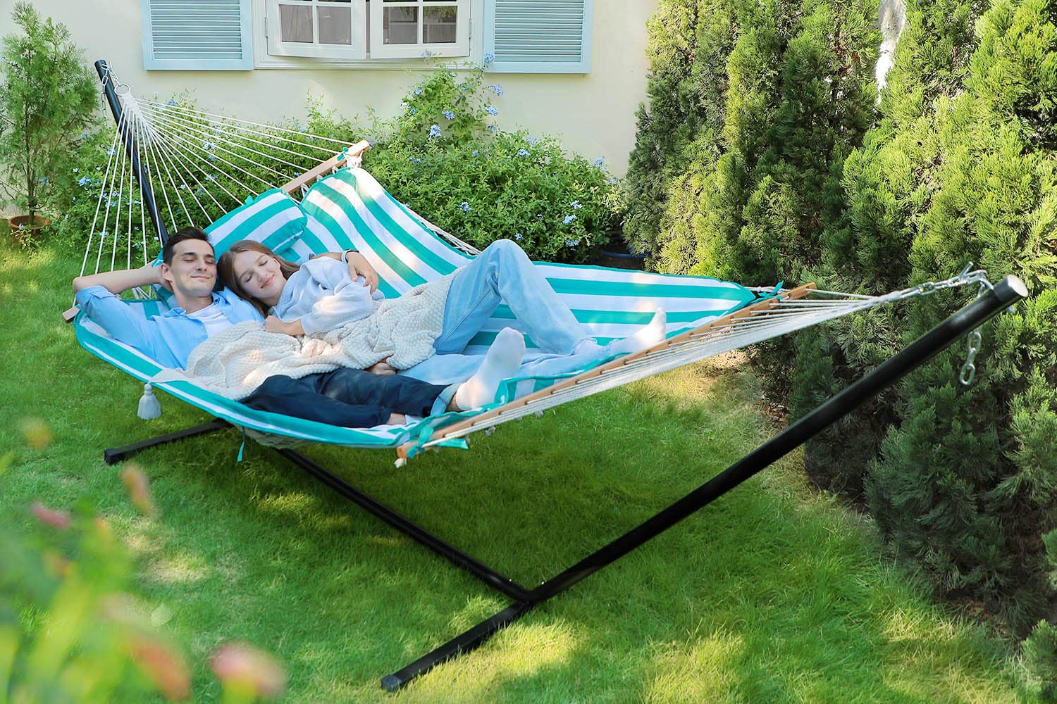 Double Outdoor Hammock with Stand, 2 Person Cotton Rope Hammock with Polyester Pad and Pillow for Backyard Porch Patio Garden