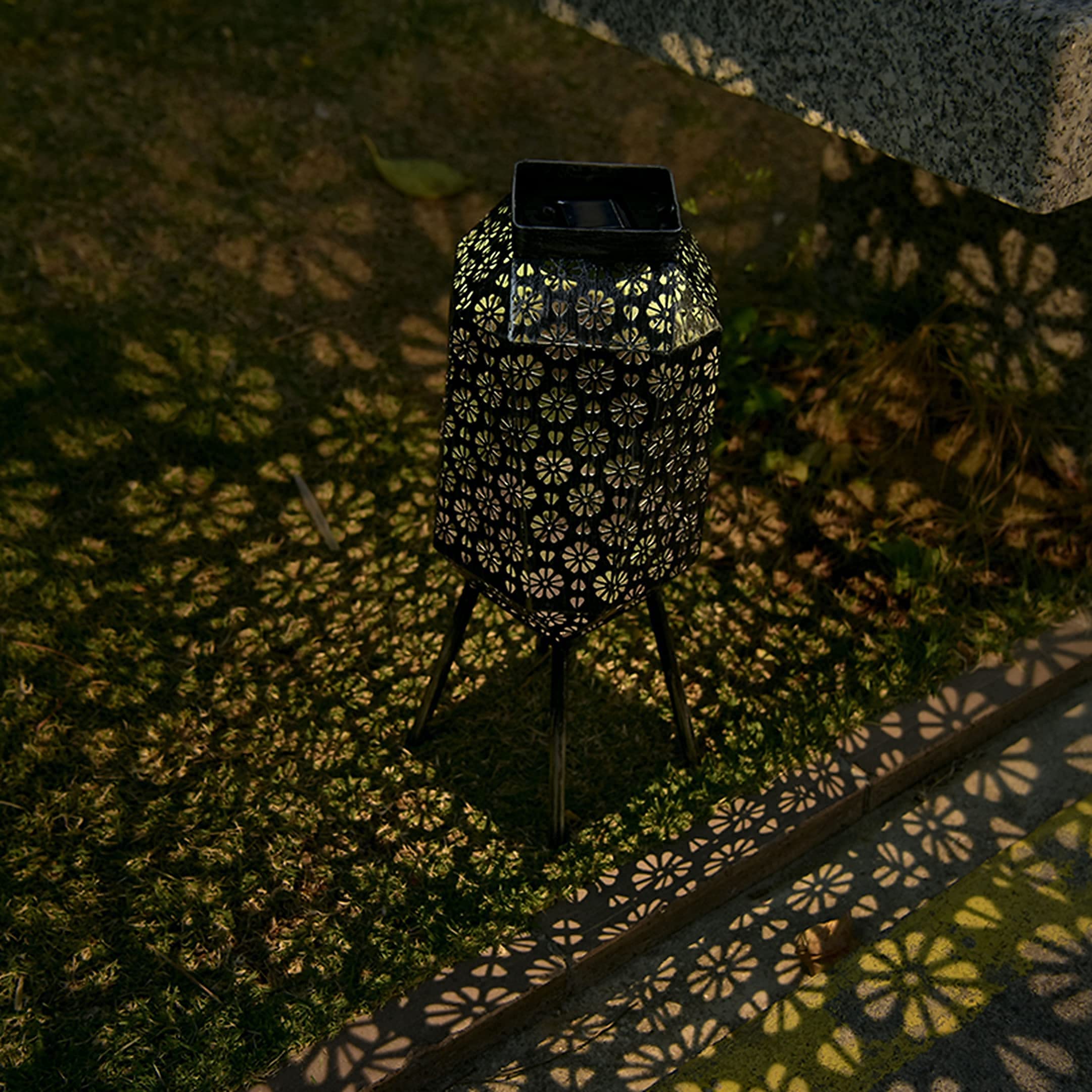 MicDecor 2 PackWrought Iron Solar Palace Lanterns in The Garden, Solar Lights in The Lakeside (Silver)