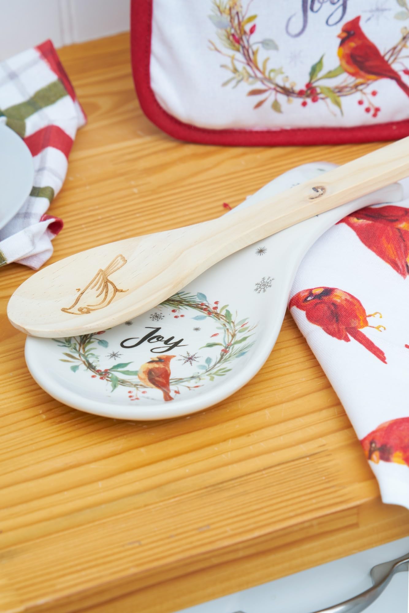 C&F Home Joy Cardinal Wreath Spoon Rest White