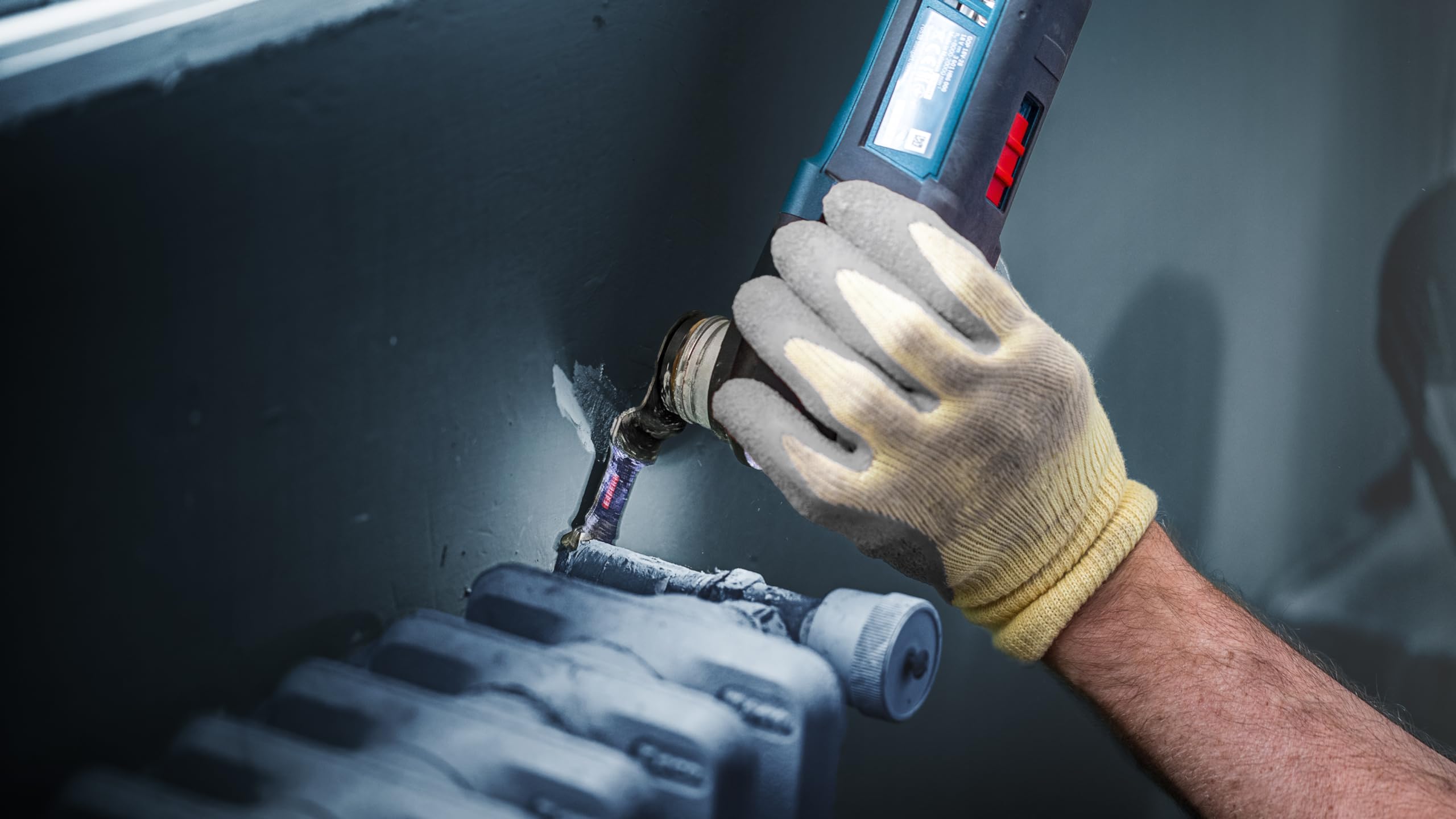 Bosch Professional 1x Expert MetalMax AIZ 32 AIT Multitool Blade (for Steel, Stainless Steel, Width 32 mm, Accessories Multitool)