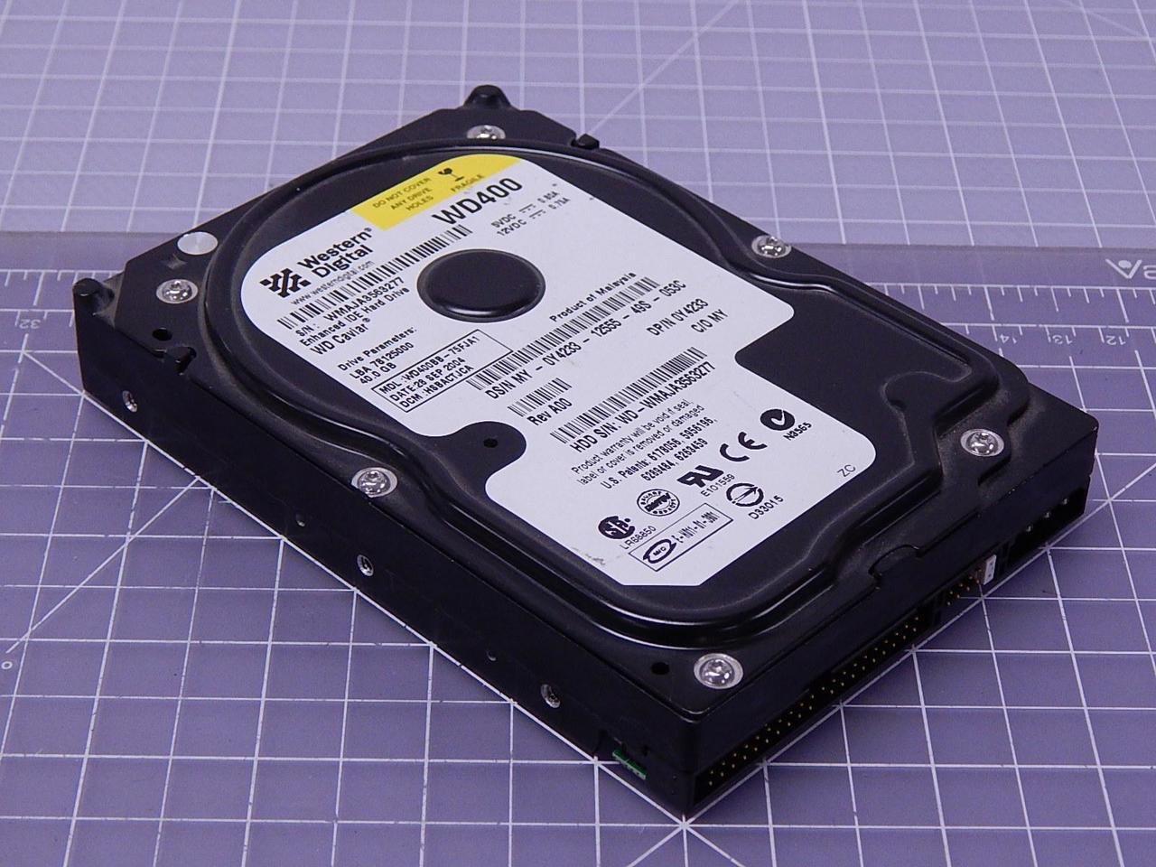 Western Digital WD400 IDE Hard Drive T105071