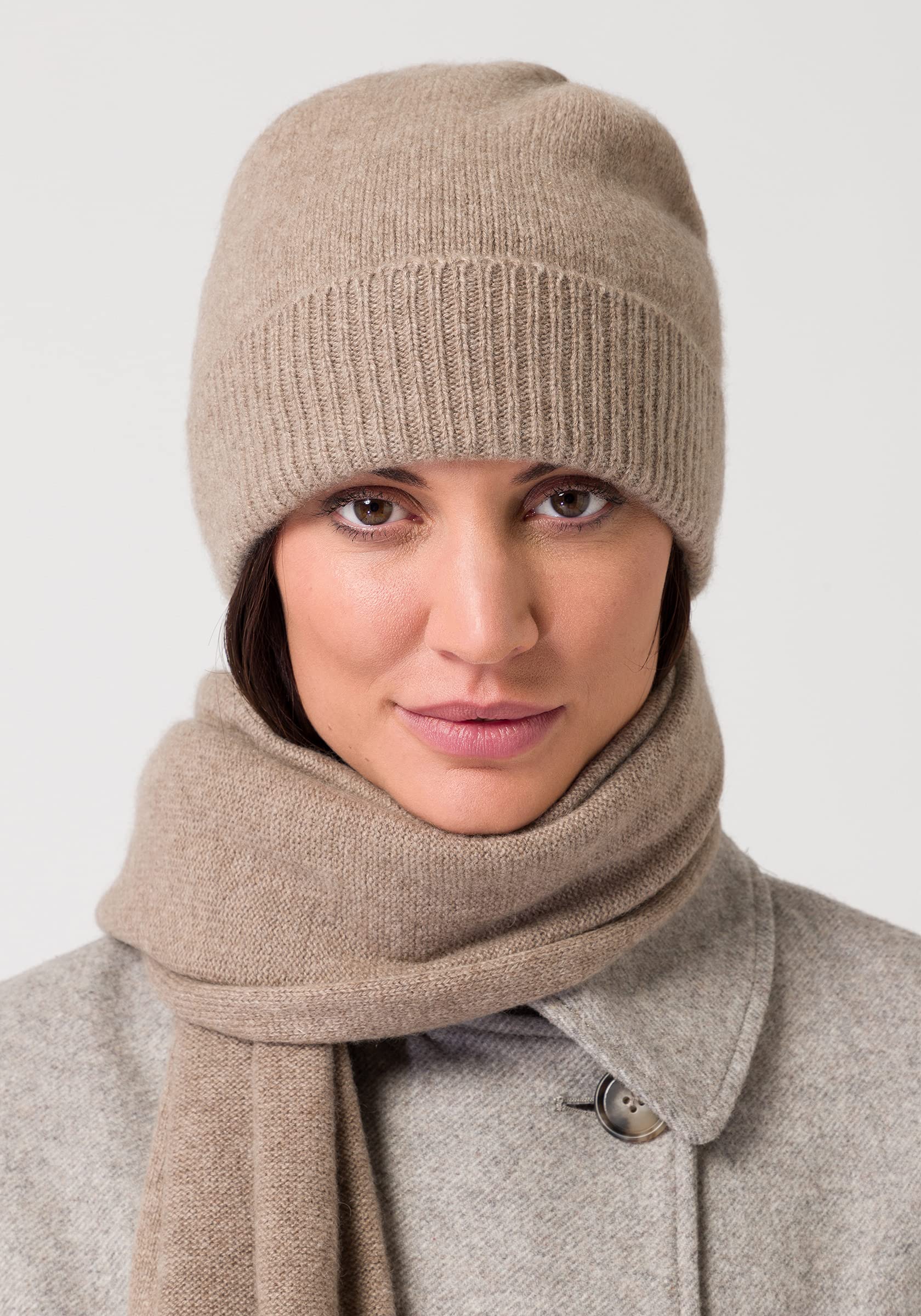 Style Republic Women’s Ribbed Cuff Beanie, 100% Cashmere, Soft & Stretchy with Ribbed Edge, Warm Hat for Winter (Nougat)