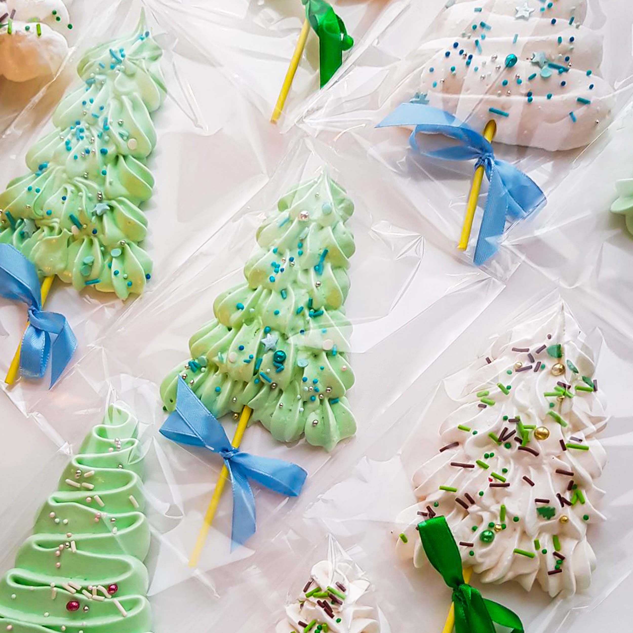 YunKo 100PACK Self Sealing Cellophane Bags Clear Cookie Bags for Gift Giving Treat bags for Packaging Cookies,Candy,Gifts(5x3 Inch