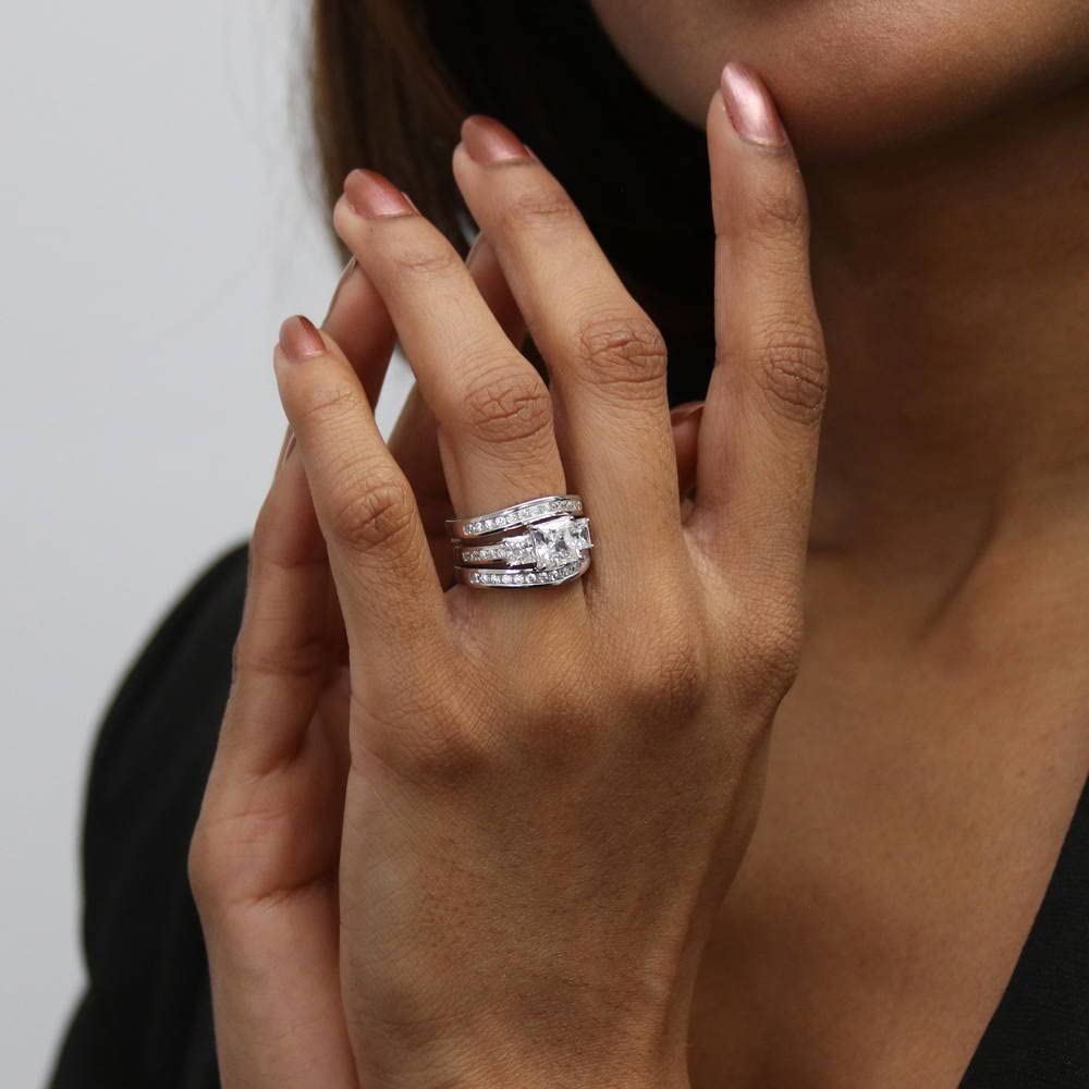 BERRICLE Sterling Silver 3-Stone Wedding Engagement Rings Princess Cut Cubic Zirconia CZ Ring Set for Women, Rhodium Plated Size 7