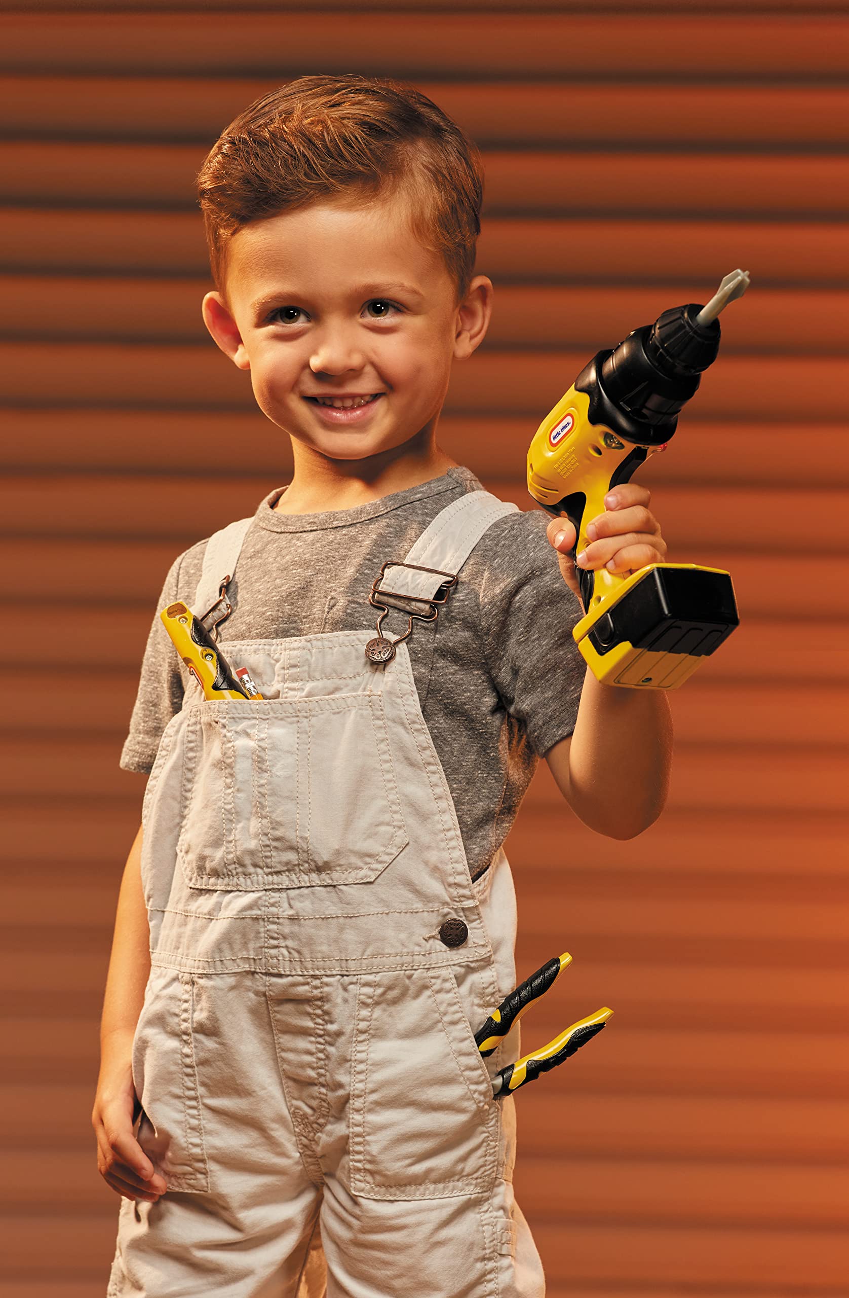 Little Tikes 2-in-1 Buildin' to Learn Motor/Wood Shop Auto and Wood Workshop with 50+ Realistic Accessories Kids 3+