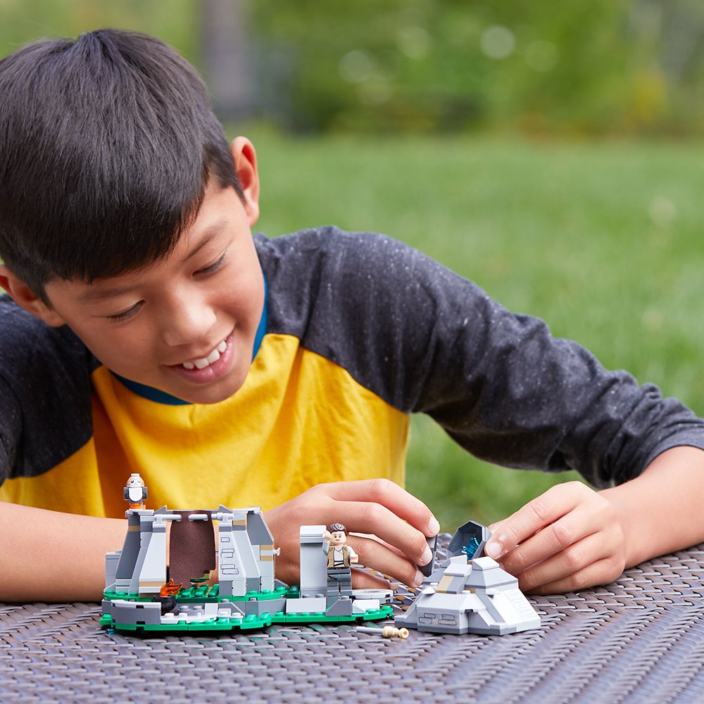 LEGO Star Wars: The Last Jedi Ahch-To Island Training 75200 Building Kit (241 Pieces)