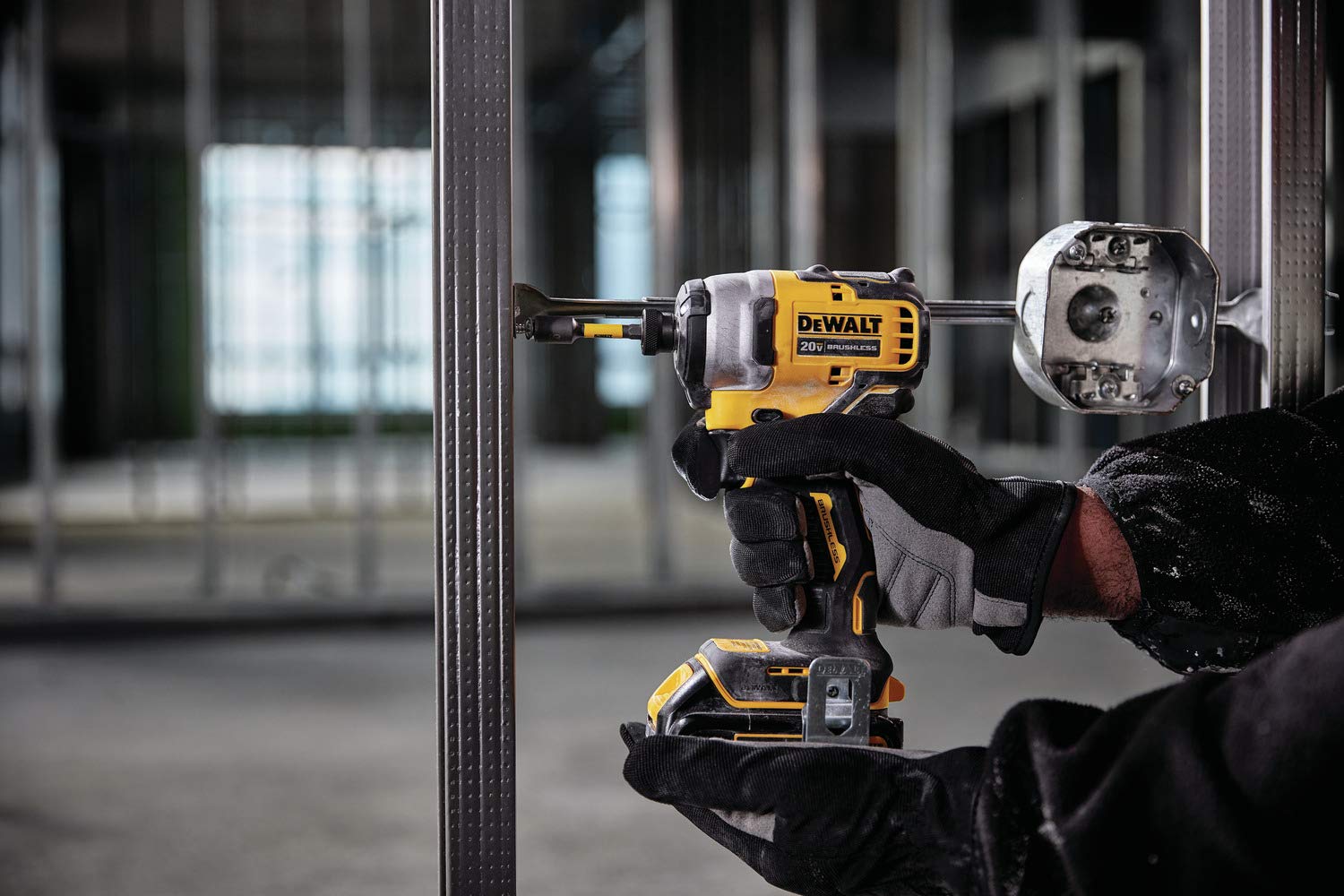 DEWALT ATOMIC 20V MAX* Impact Driver Kit (DCF809C1)