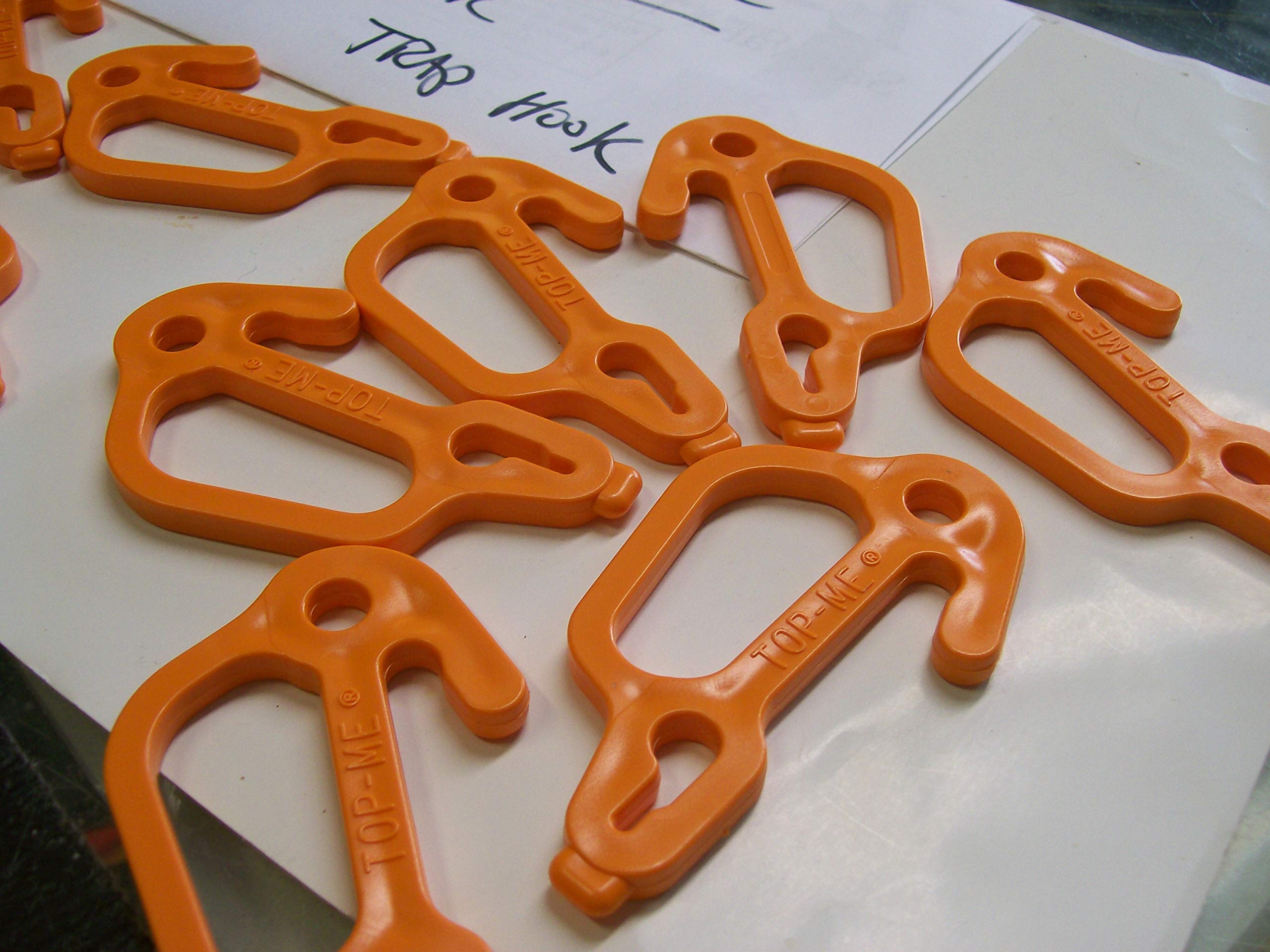 E-Z Catch 12 Pack Plastic Buffalo Style Crab Pots Hooks