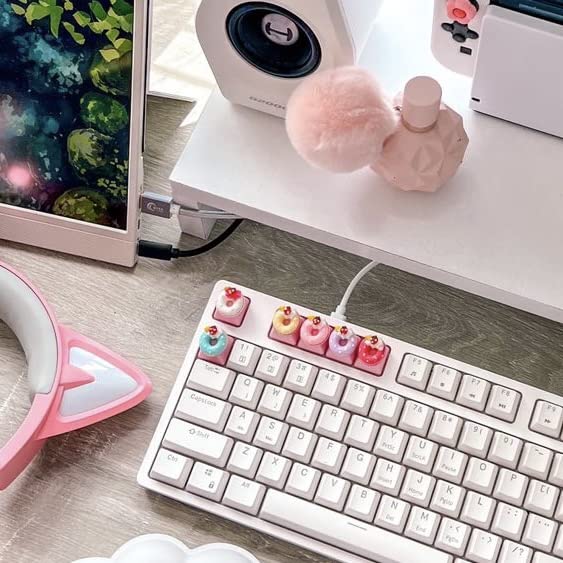 BelugaDesign Donut Keycaps | Pastel Pink Cute Kawaii Custom Replacement Cap Keys for Gaming Mechanical Keyboard | Esc Num Pad 3D Keys with Puller (Pink Multi)
