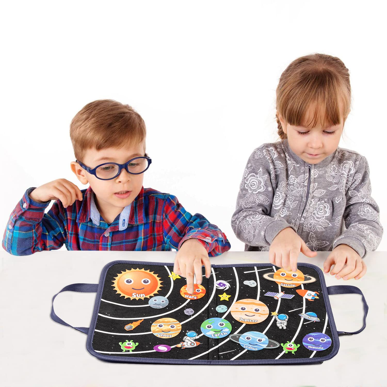 WATINC 25Pcs Outer Space Travel Felt-Board Story Set Portable Felt Board Solar System Universe Storytelling Planets Astronaut Galaxy Themed Preschool Early Learning Interactive Play Kit for Toddlers