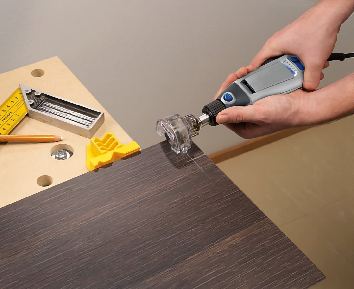 Dremel 670 Mini Saw Attachment, Clear