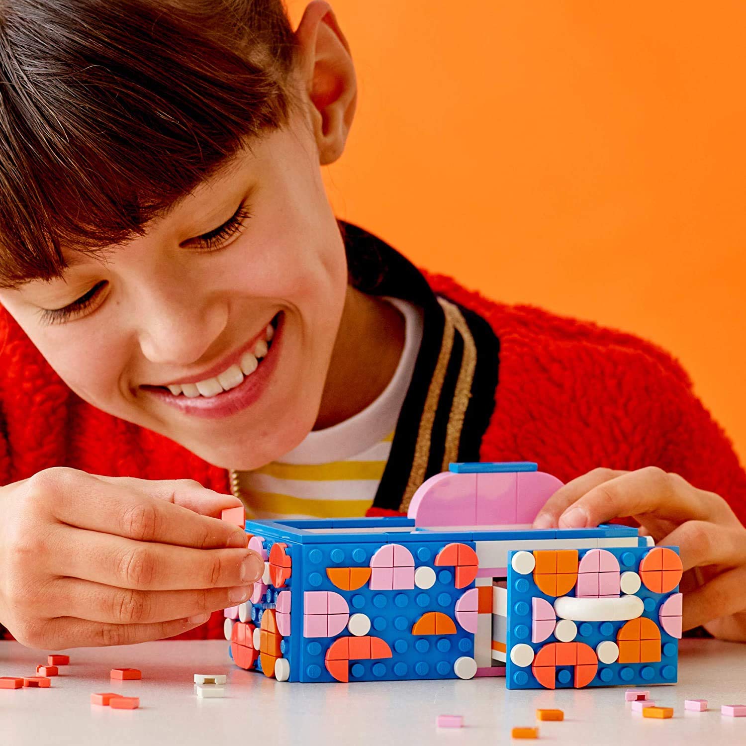 LEGO DOTS Desk Organizer 41907 DIY Craft Decorations Kit for Kids who Like Designing and Redesigning Their Own Room Decor Items to Use, Makes a Fun and Inspirational Gift (405 Pieces)