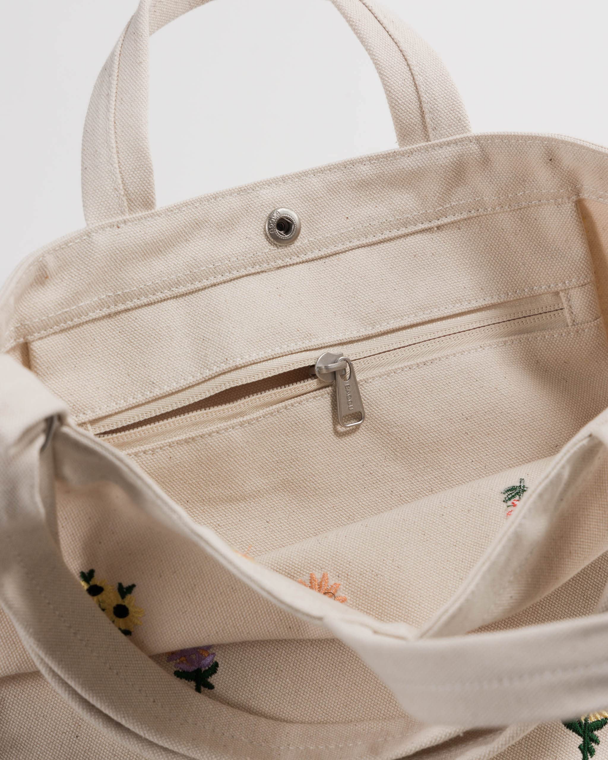BAGGU Duck Bag - Embroidered Ditsy Floral Natural Canvas