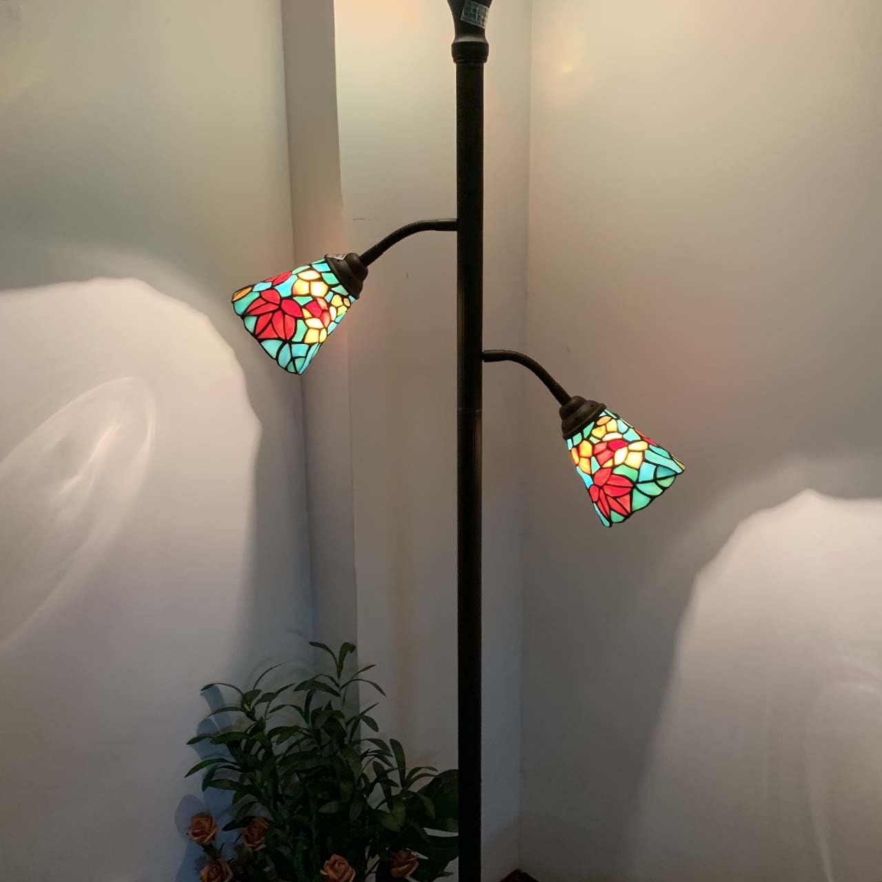 Bieye L10884 Maple Tree Leaves Tiffany Style Stained Glass Torchiere Floor Lamp with Sidelights for Reading Home Decor, 70-inches Tall (Maple Leaf, Red)