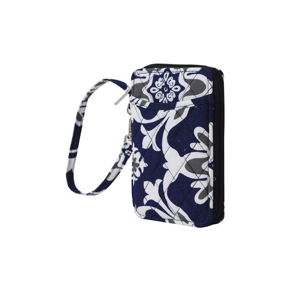 NGIL Quatro Vine Pattern Quilted Wristlet Wallet