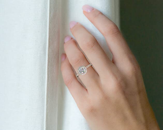 Blocaci 2 CT TW Round Cut Moissanite Engagement Ring for Women 10k White Gold Size 6.5