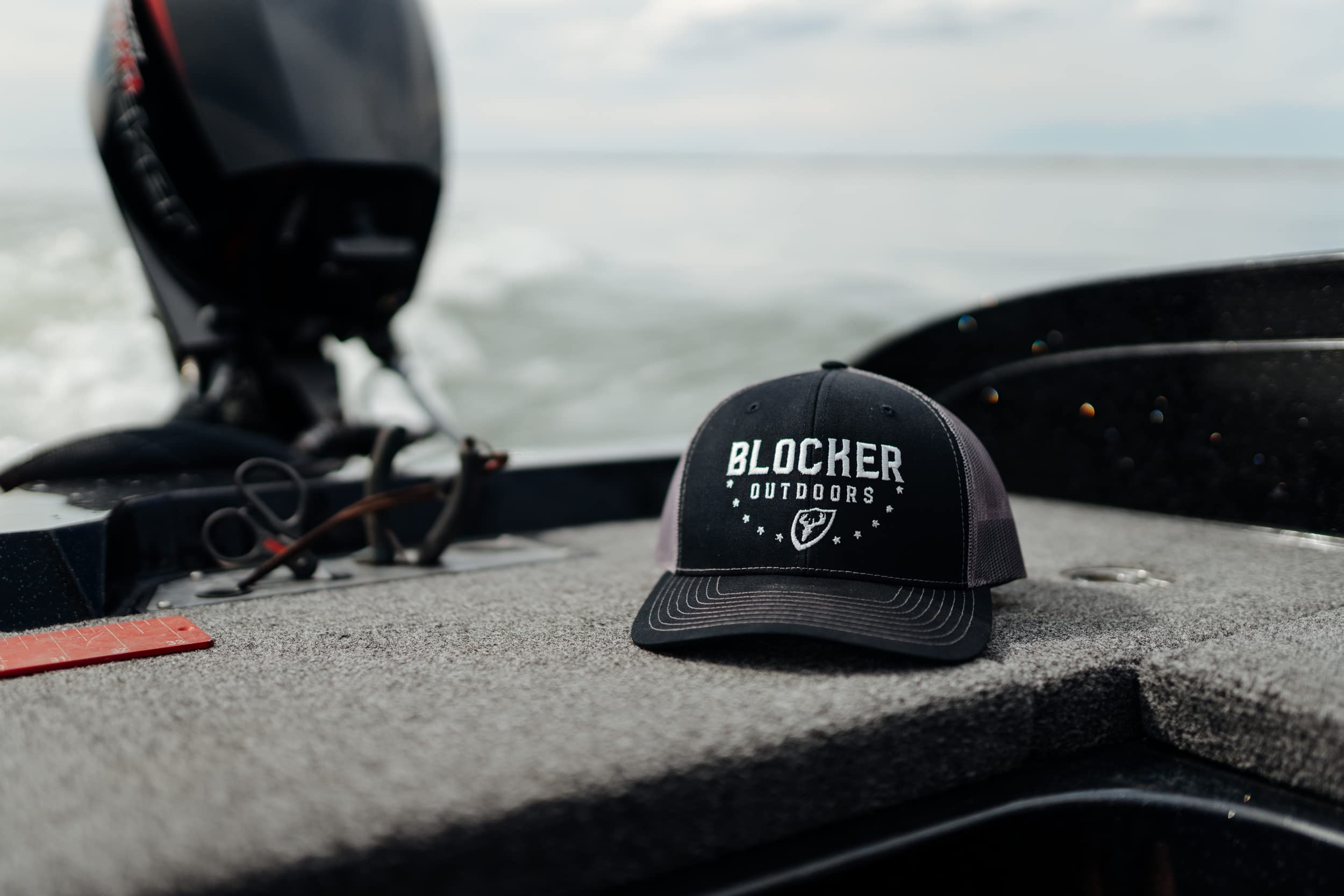 BLOCKER OUTDOORS Richardon Style 112 Shield Logo Snapback Hat