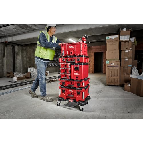 MILWAUKEE'S 48-22-8422 PACKOUT Compact Tool Box (1)