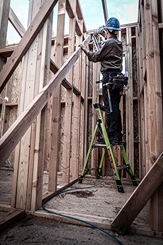 Little Giant Ladders, MightyLite, M4, 4 ft Stepladder, Ground Cue, Fiberglass, Type IAA, 375 lbs weight rating, Green, (15384-001)